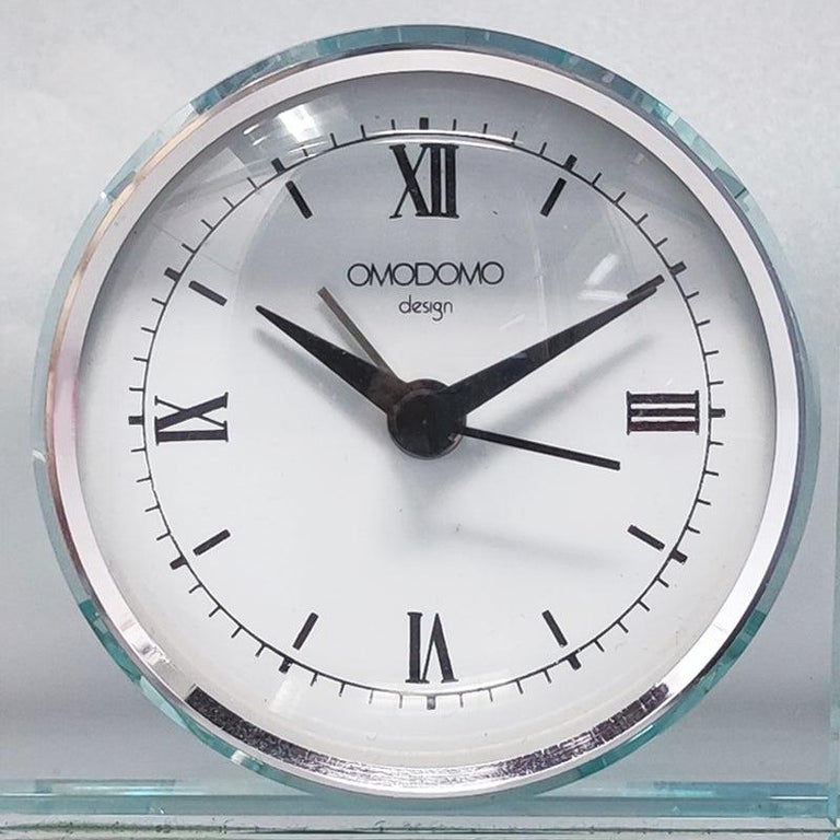 1970s Astonishing Table Clock by Omodomo in Crystal, Made in Italy For ...
