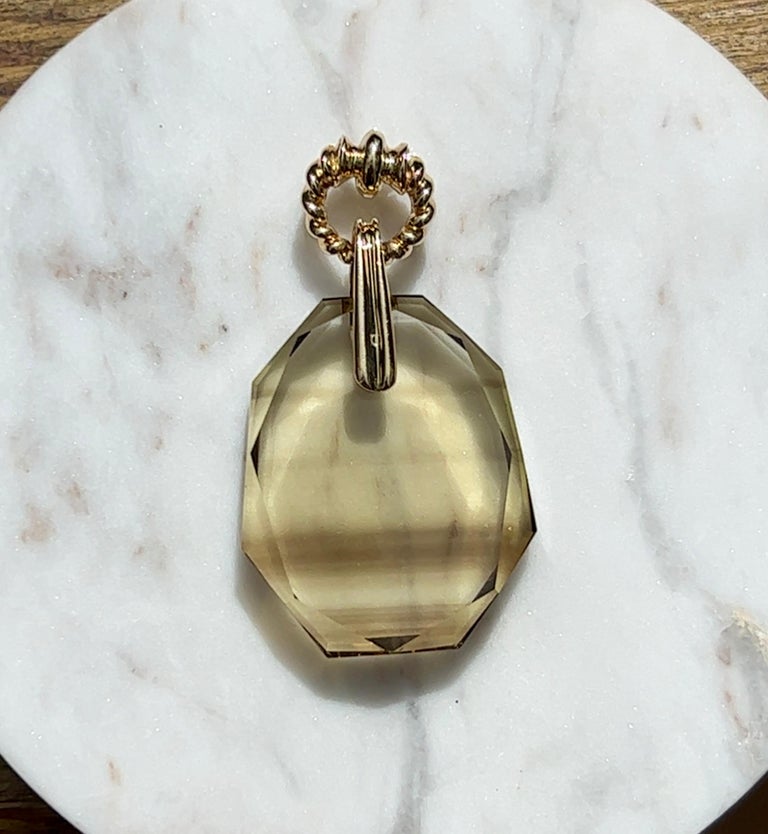 1970s Banded Quartz Pendant in 14 Karat Gold For Sale at 1stDibs