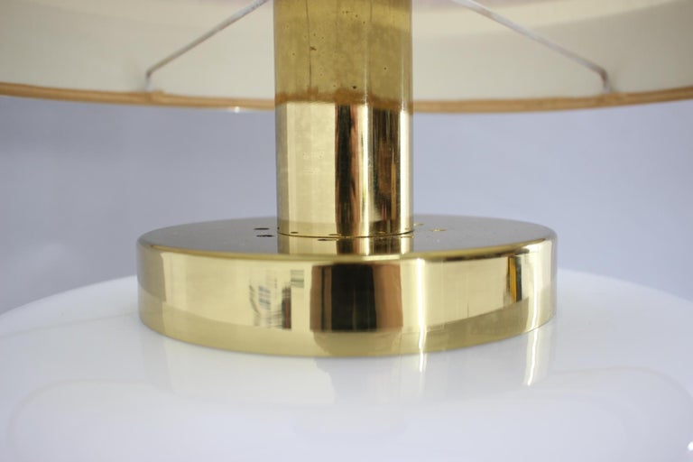1970s Beautiful Large Glass and Brass Table Lamp, Italy For Sale at 1stDibs