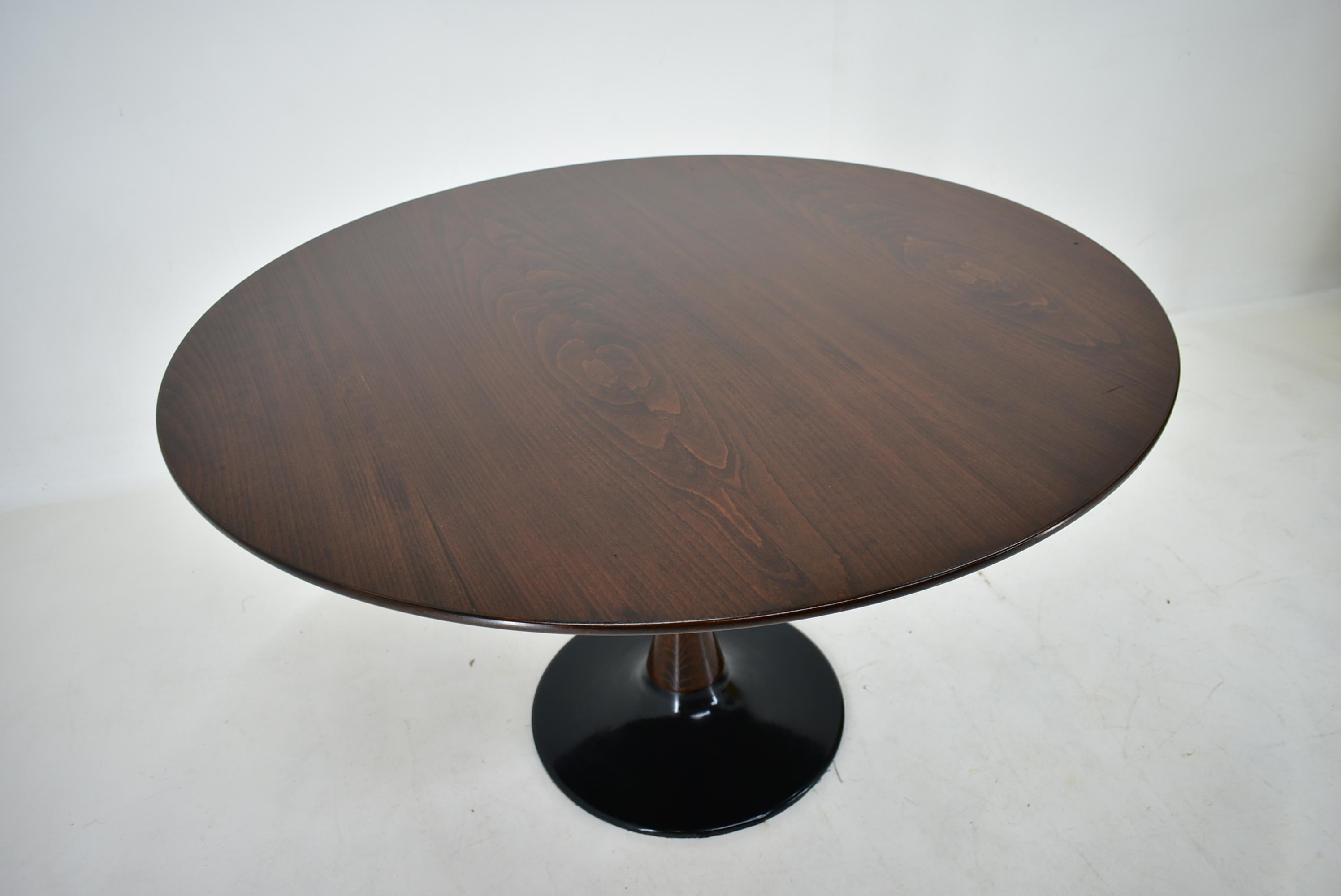 1970s Beech Round Dining Table, Czechoslovakia at 1stDibs