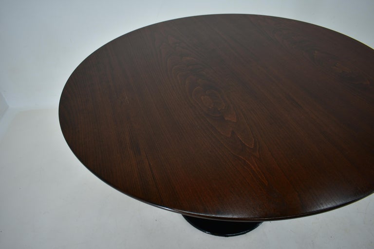 1970s Beech Round Dining Table, Czechoslovakia For Sale at 1stDibs