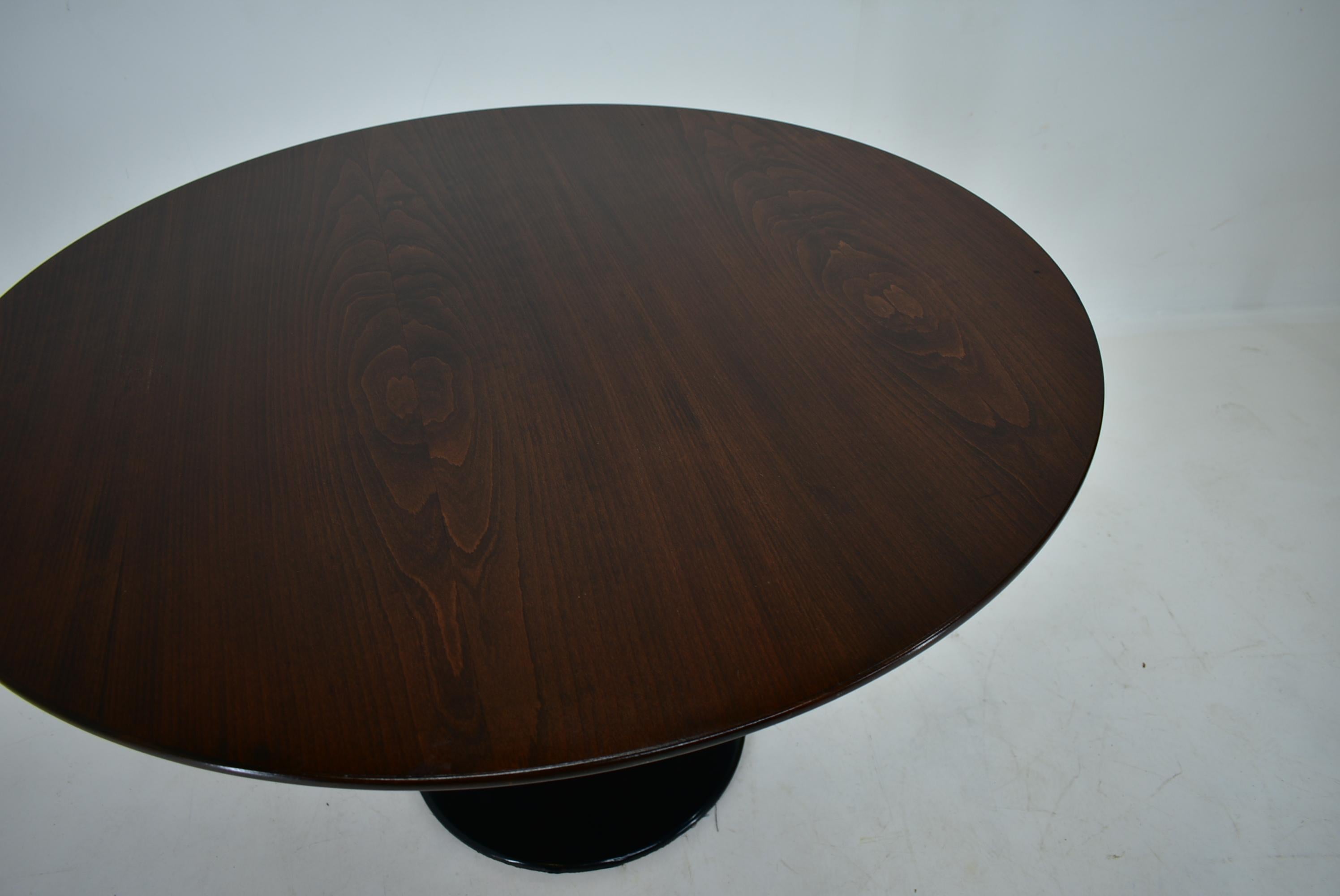 1970s Beech Round Dining Table, Czechoslovakia at 1stDibs