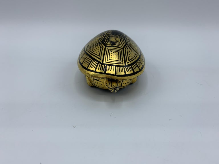 1970s Black and Gold Lacquered Turtle Box For Sale at 1stDibs