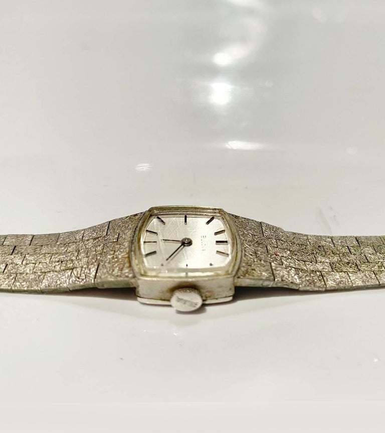 1970s Bulova Silver Mesh Metal Dress Watch For Sale at 1stDibs