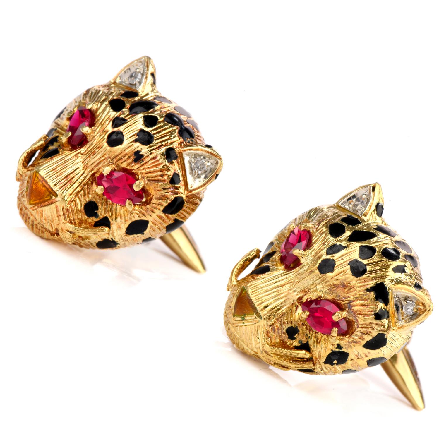 1970s Cheetah Diamond Ruby Enamel 18 Karat Cat Cufflinks For Sale at ...