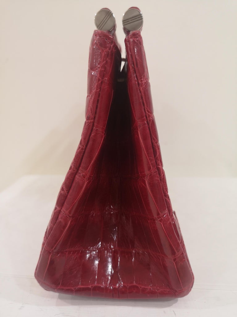 1970s Colombo Red crocodile handbag For Sale at 1stDibs
