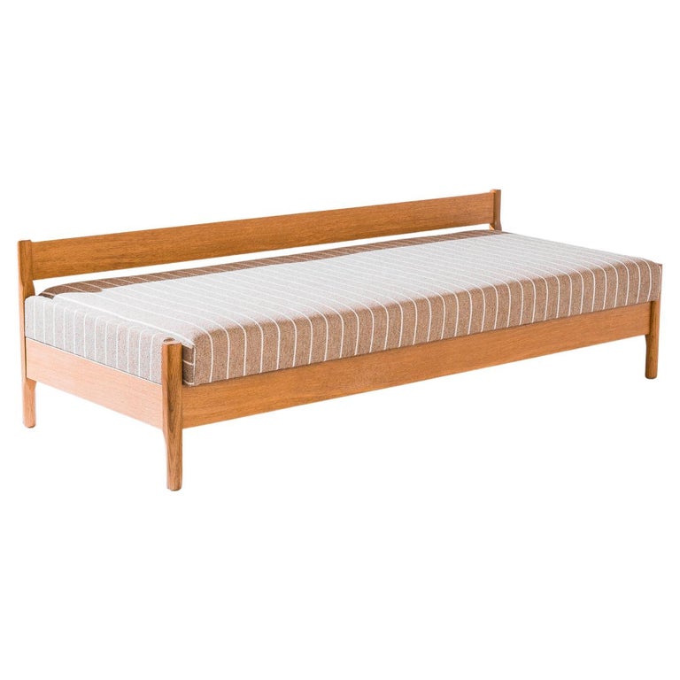 1970s Danish Modern Oak Daybed at 1stDibs
