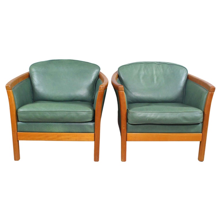 1970s Danish Vintage Green Leather Chairs Set of 2 For Sale at 1stDibs