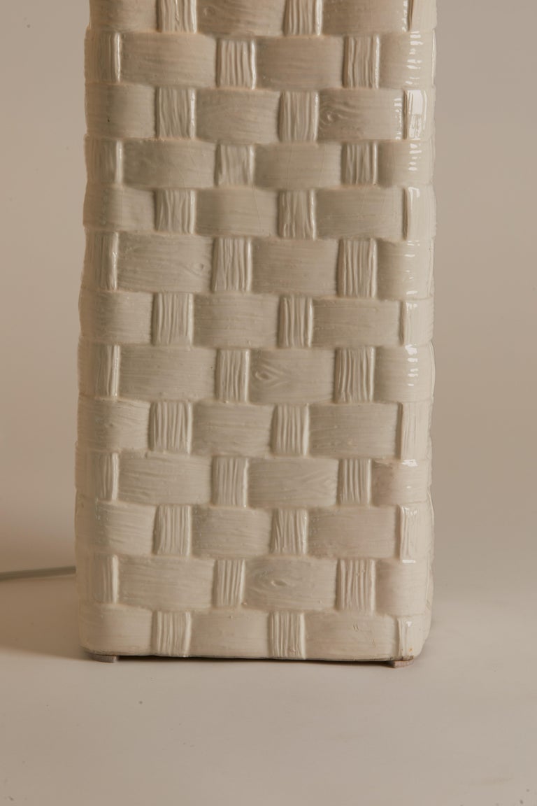 1970s French Faux Basket Weave White Ceramic Lamp For Sale at 1stDibs