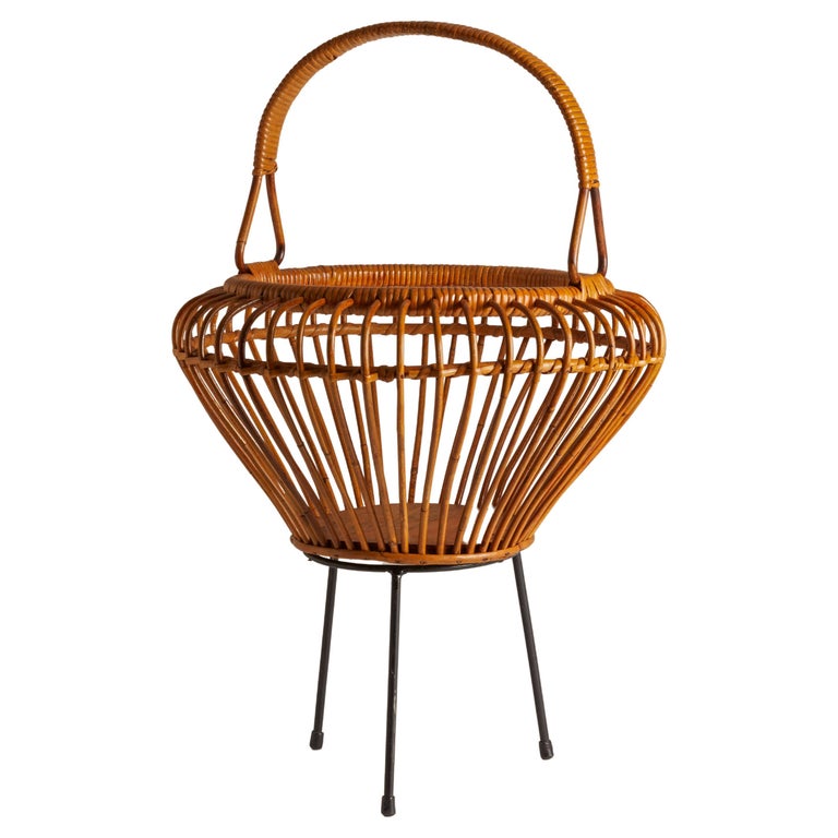 1970s Italian Wicker and Black Metal Standing Basket with Handle For ...