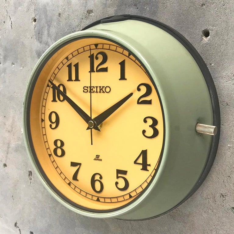 1970s Green Retro Seiko Vintage Industrial Antique Steel Quartz Wall ...