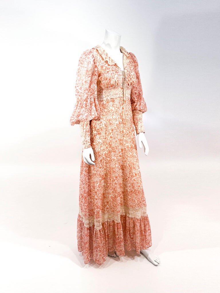 1970s Gunne Sax Floral Printed Cotton Day Dress For Sale at 1stDibs