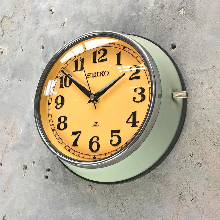 1970s Japanese Green Retro Seiko Vintage Antique Chrome Bezel Quartz ...