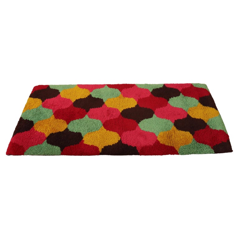 1970s Midcentury Onion Style Hook Area Rug For Sale at 1stDibs