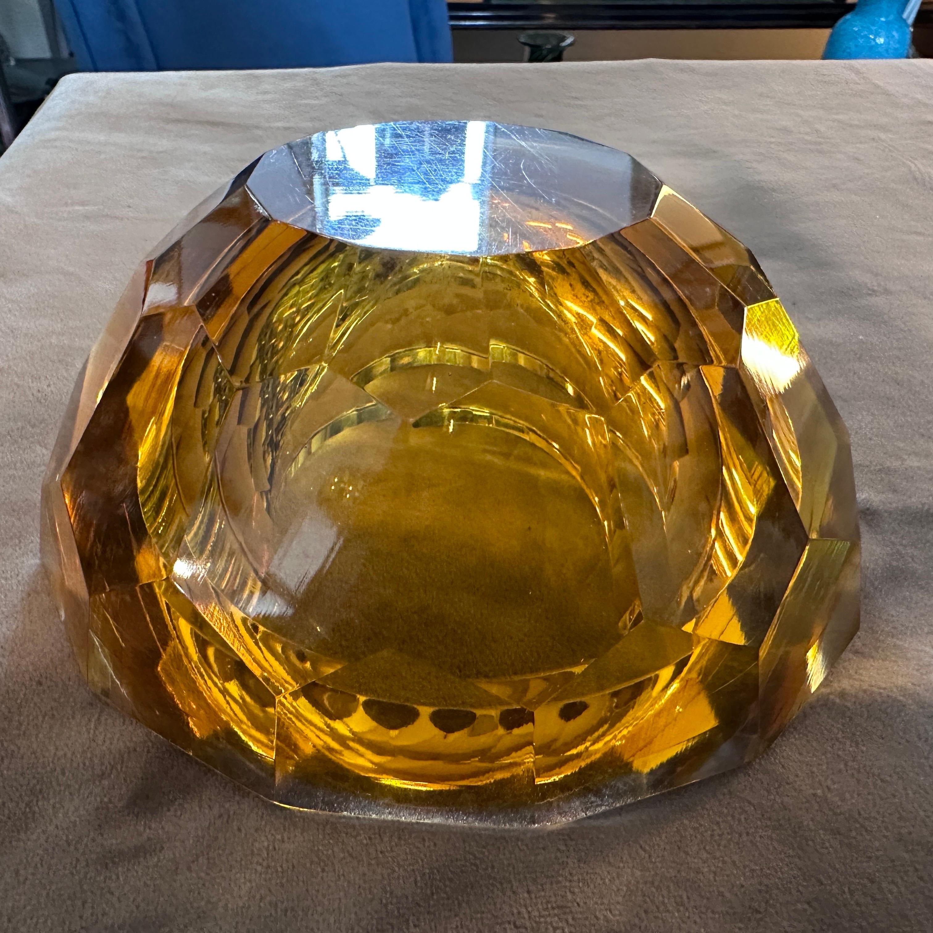 1970s Modernist Faceted Yellow Murano Glass Round Bowl by Mandruzzato ...