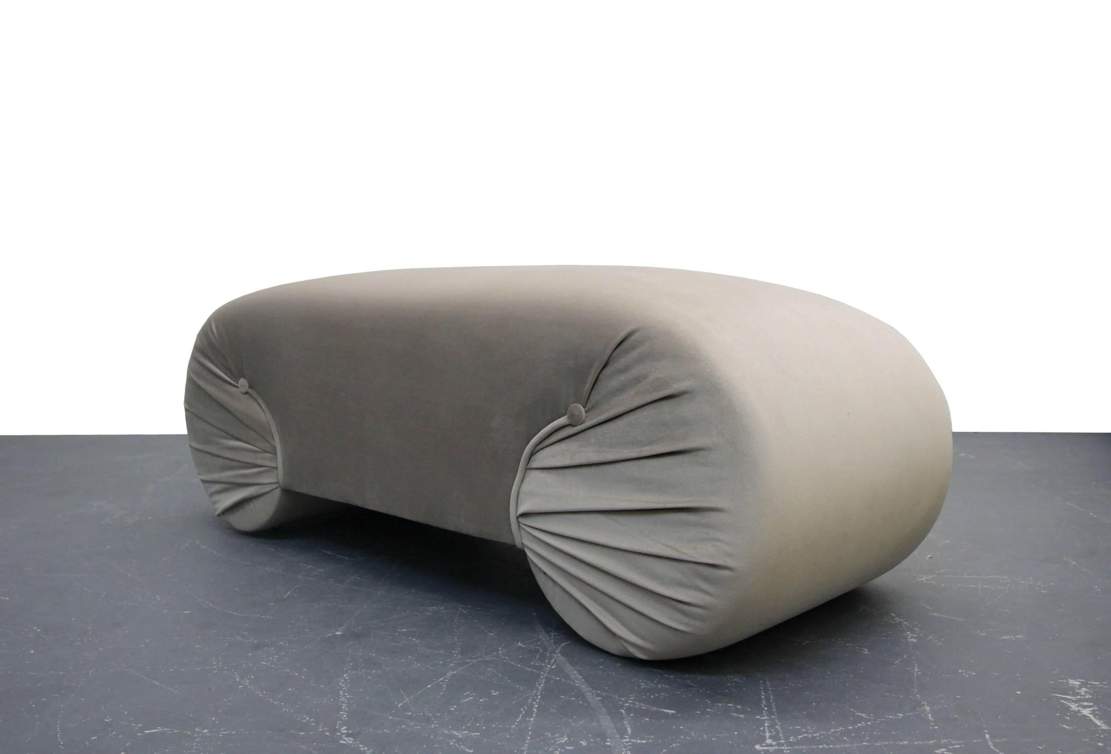 1970s Regency Style Curved Shell Shape Velvet Bench For Sale at 1stDibs