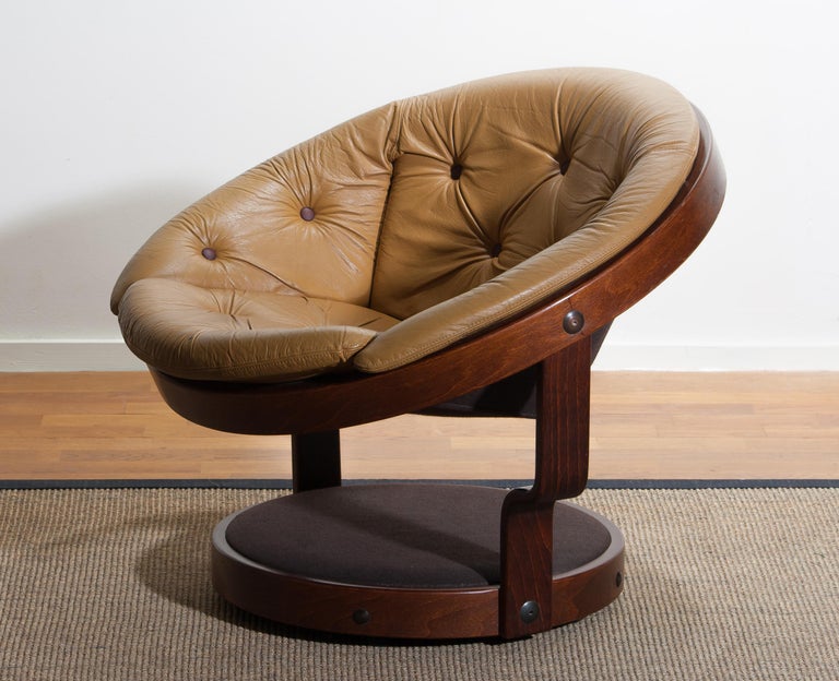 1970s Scandinavian Circle Shaped Swivel Chair by Oddmund Vad in Camel ...