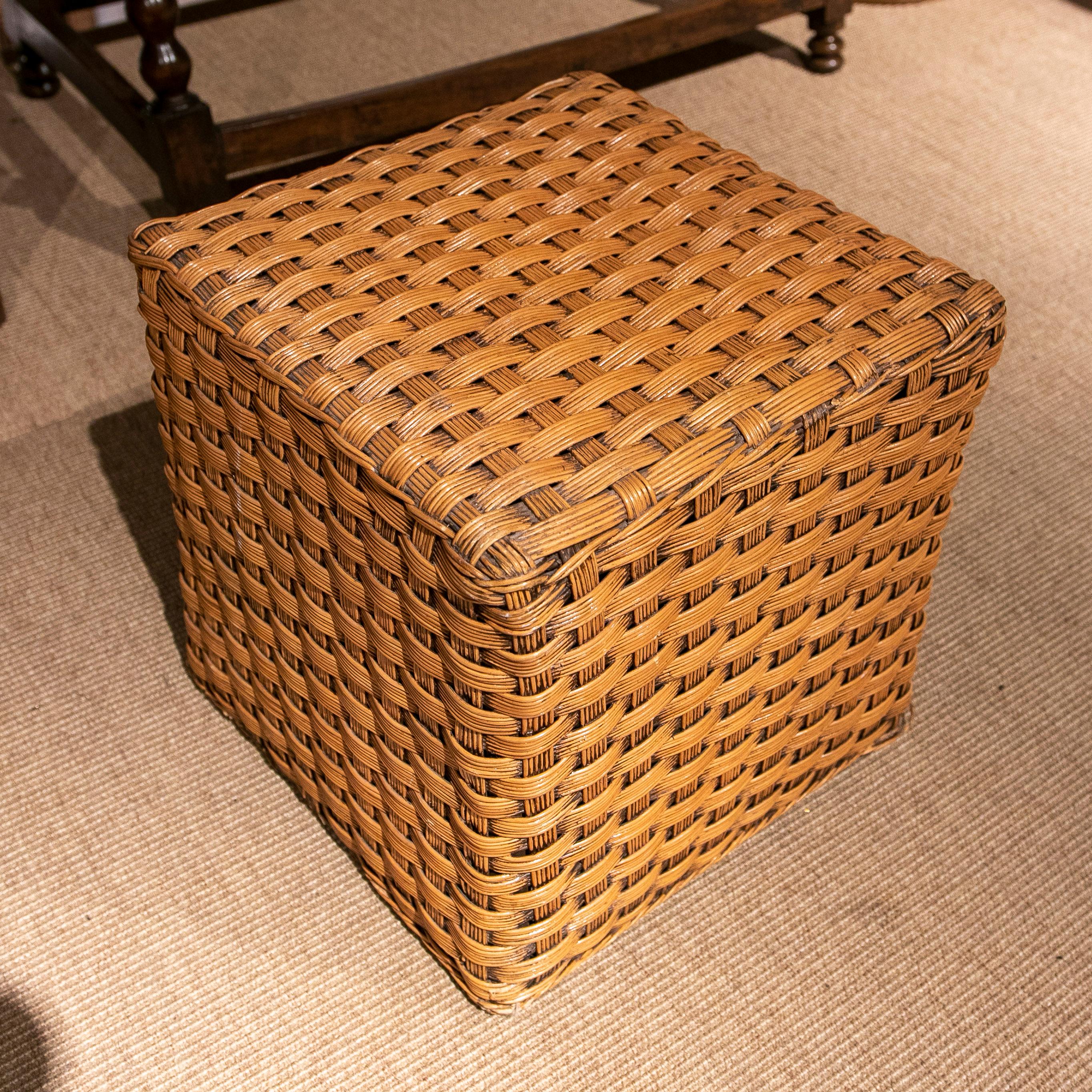 1970s Spanish Hand Woven Wicker Square Shaped Puff Seat For Sale at ...