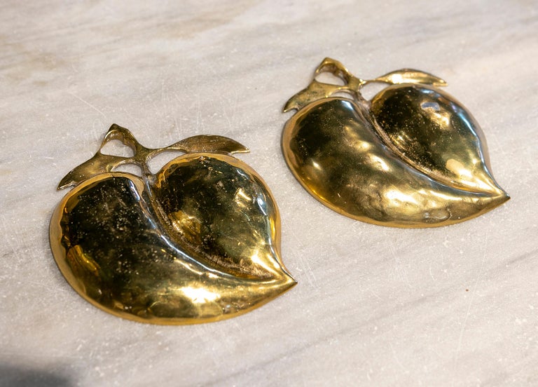 1970s Spanish Pair of Bronze Apple-Shaped Ashtrays For Sale at 1stDibs