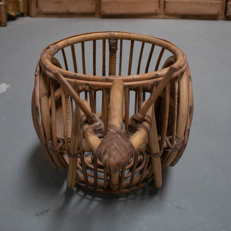 1970s Spanish Snail Shaped Bamboo Magazine Rack For Sale at 1stDibs