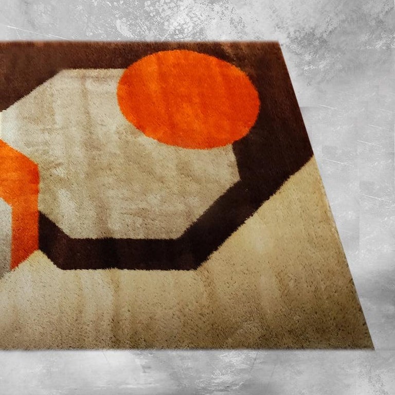 1970s Stunning Geometric Space Age Rug in Wool, Made in Italy For Sale ...
