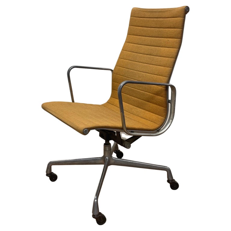 1970s Vintage Eames Herman Miller Highback Aluminum Group Desk Chair ...