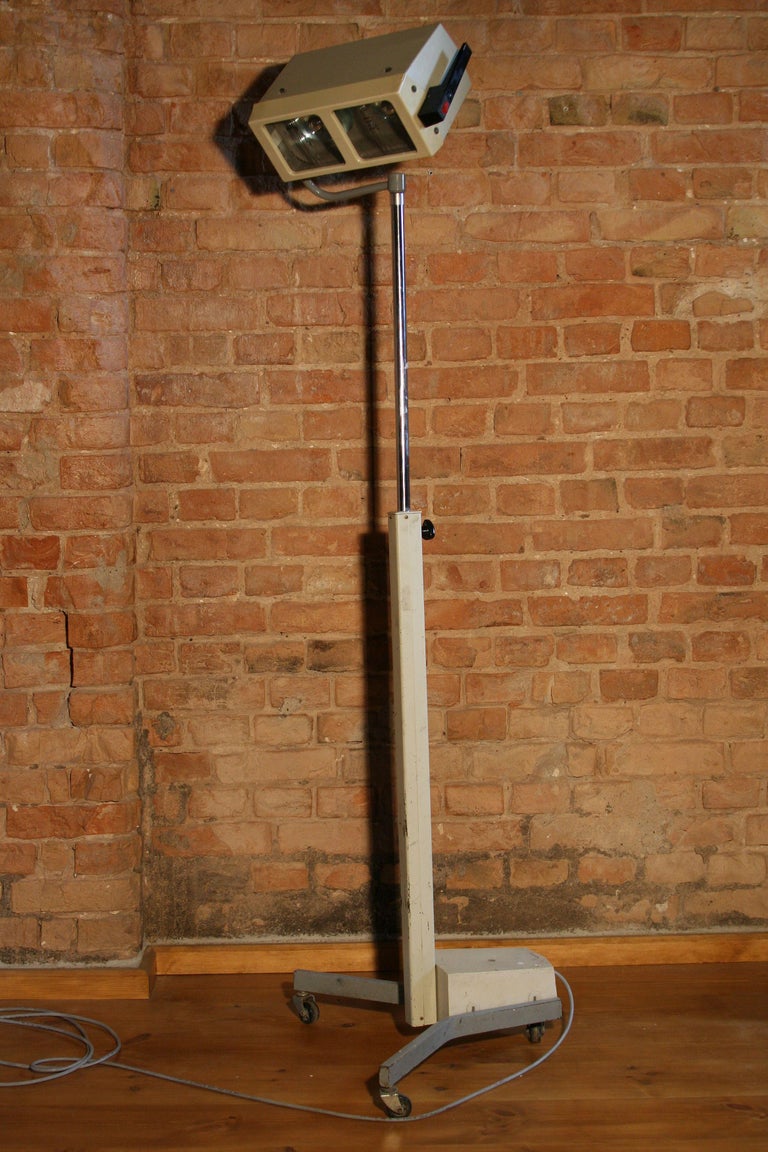1970s Vintage Medical Operating Lamp Famed B 200 For Sale at 1stDibs