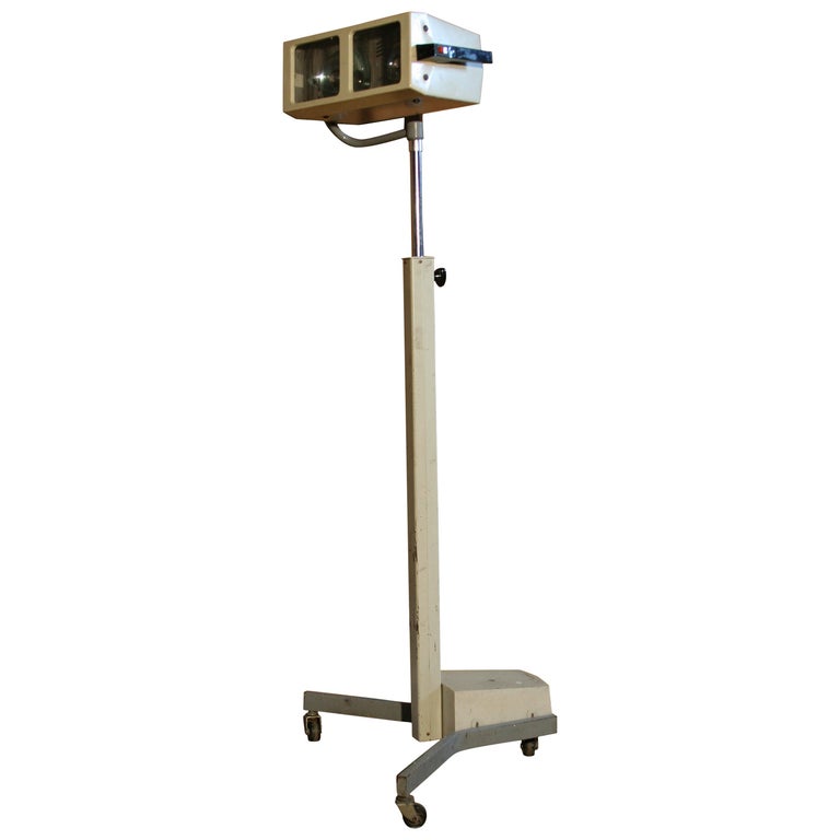 1970s Vintage Medical Operating Lamp Famed B 200 For Sale at 1stDibs