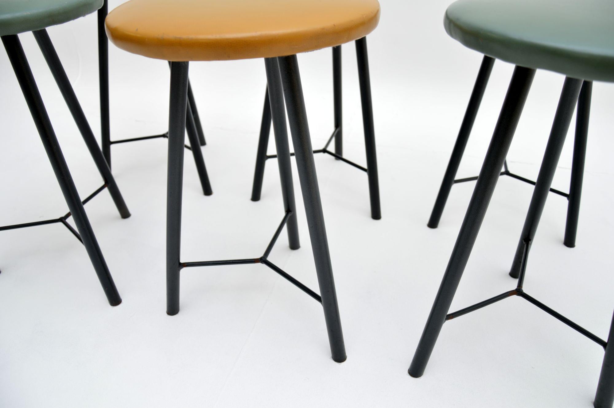 1970s Vintage Set of Six Leather and Steel Stools For Sale at 1stDibs