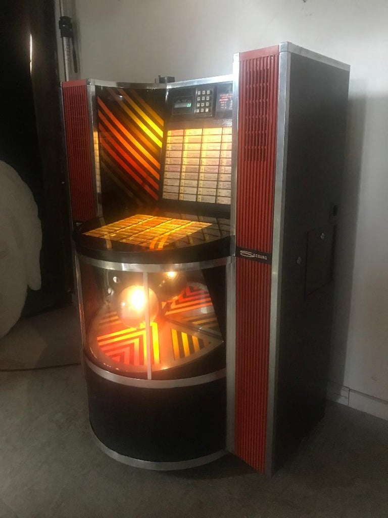 1979 Seeburg SMC2 "Phoenix" Jukebox, Classic 1970s Design, Rotating ...