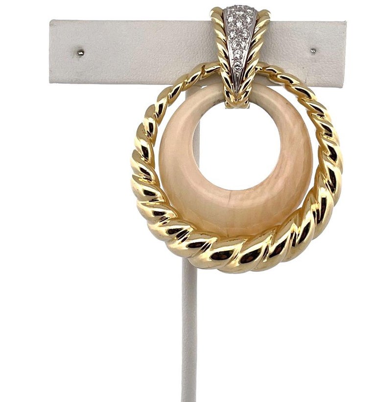 1980's 18k Yellow Gold Diamond and Ivory Circle Pendant For Sale at 1stDibs