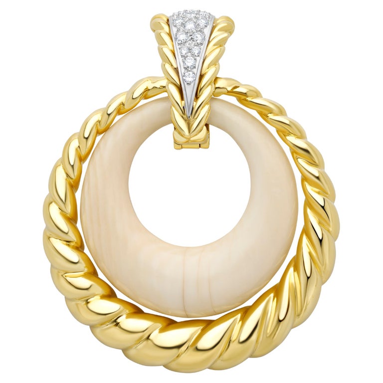 1980's 18k Yellow Gold Diamond and Ivory Circle Pendant For Sale at 1stDibs
