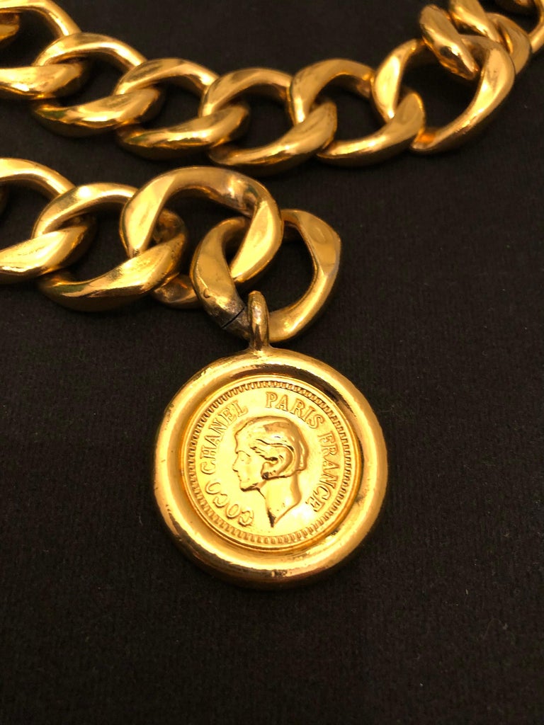 1980s Vintage CHANEL Gold Toned CoCo Chain Belt Necklace For Sale at ...
