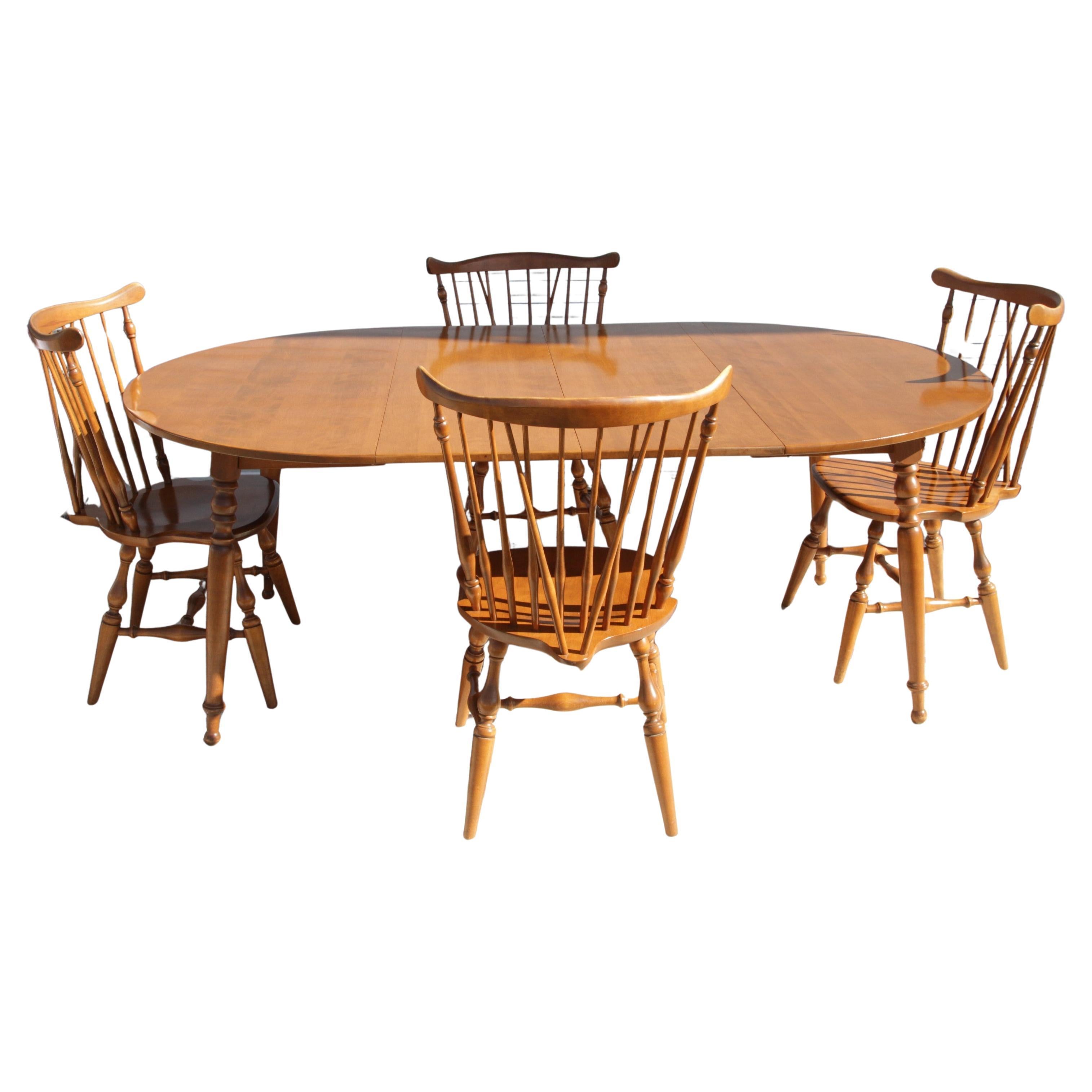 1980s Classic Ethan Allen Maple Colonial Style with 2 Leaf Extensions + 4 Chairs For Sale at 1stDibs