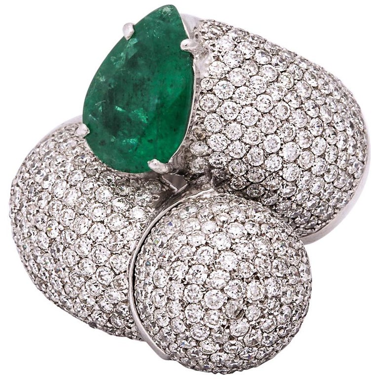 1980s Dramatic Pear Shaped Emerald with Diamond Bypass Gold Cocktail ...