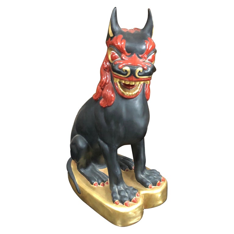 1980s High Quality Hand-Painted Porcelain Pho Dog For Sale at 1stDibs