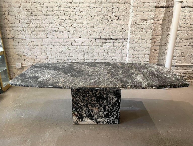 1980s, Italian Nero Portoro Marble Vintage Dining Table For Sale at 1stDibs