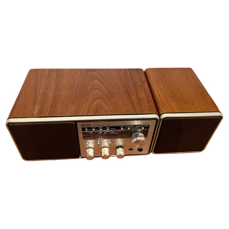 1980s Klh Fm Top Stereo Clock Radio Walnut Case Mod. Tr-82 For Sale at ...