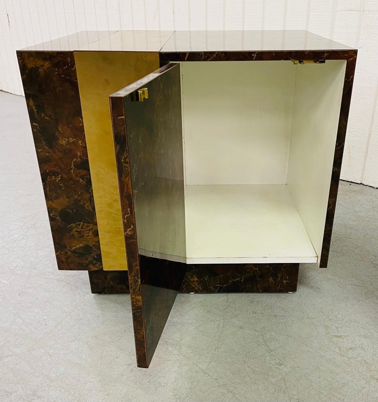 1980’s Modern Burled Cube Nightstands For Sale at 1stDibs