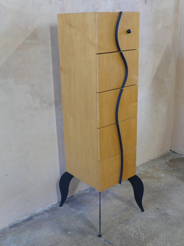 1980s Postmodern Maple Wood and Iron Chest of Drawers For Sale at 1stDibs