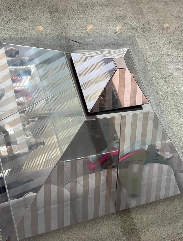 1980s Postmorden Chrome Mirrored Pyramid Coffee Table For Sale at 1stDibs