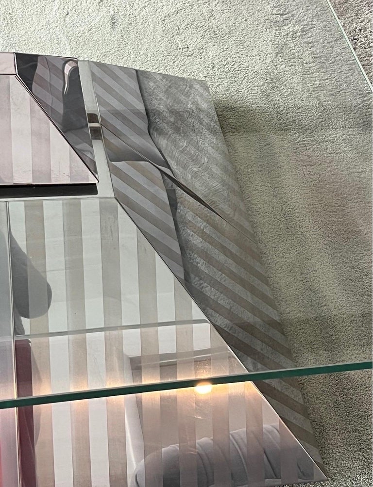 1980s Postmorden Chrome Mirrored Pyramid Coffee Table For Sale at 1stDibs