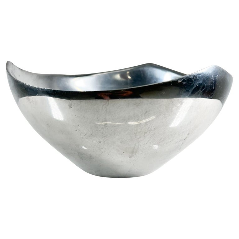 1980s Sculptural Tri Corner Modern Metal Nambé Bowl 527, New Mexico For ...