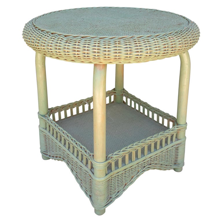 1980s Spanish Green Wicker Side Table For Sale at 1stDibs