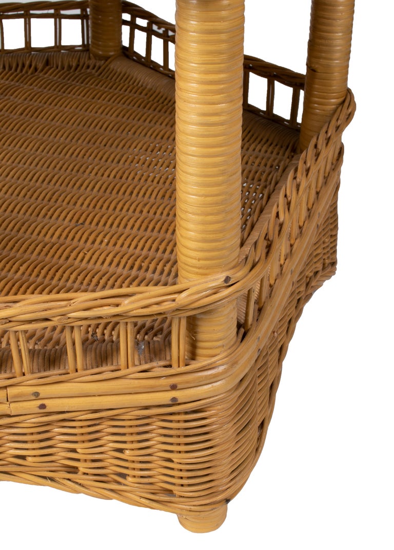 1980s Spanish Hexagonal Hand Woven Wicker Auxiliary Table For Sale at ...
