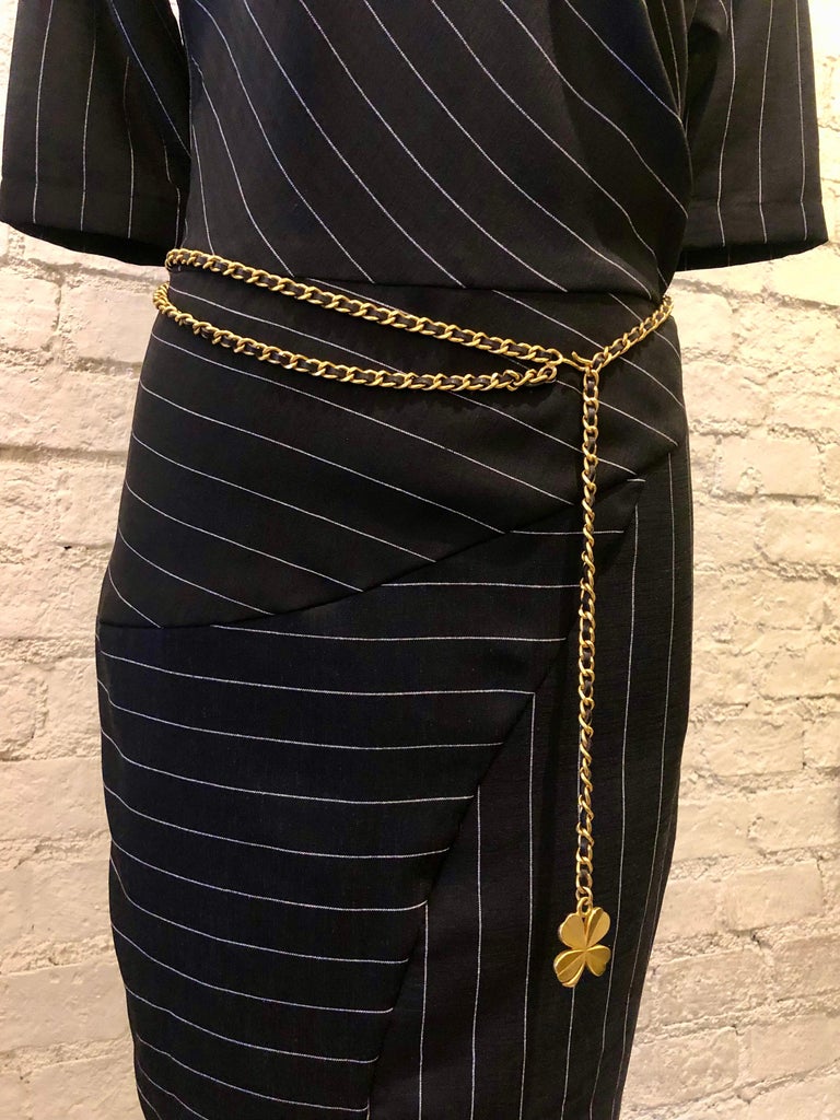 1993 Vintage CHANEL Gold Toned Clover Chain Leather Belt For Sale at ...