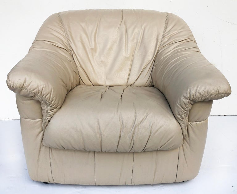 1980s Vintage Overscale Leather Club Lounge Chairs, a Pair For Sale at ...