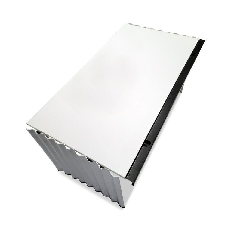 1980s White and Black Squiggle Desk by Ron Rezek For Sale at 1stDibs