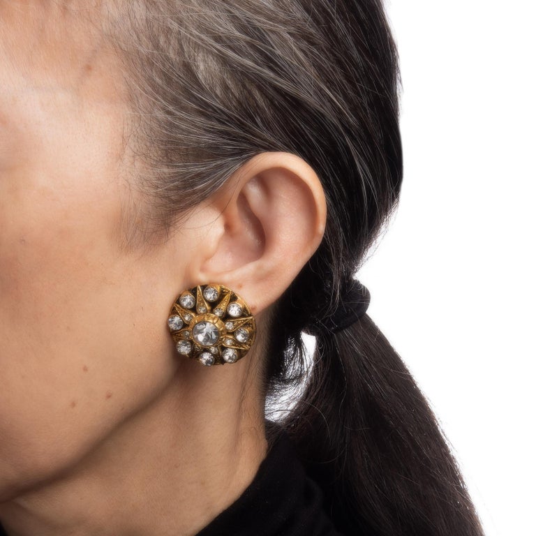 1984 Vintage Chanel Star Crystal Earrings Round Clip On Yellow Gold ...