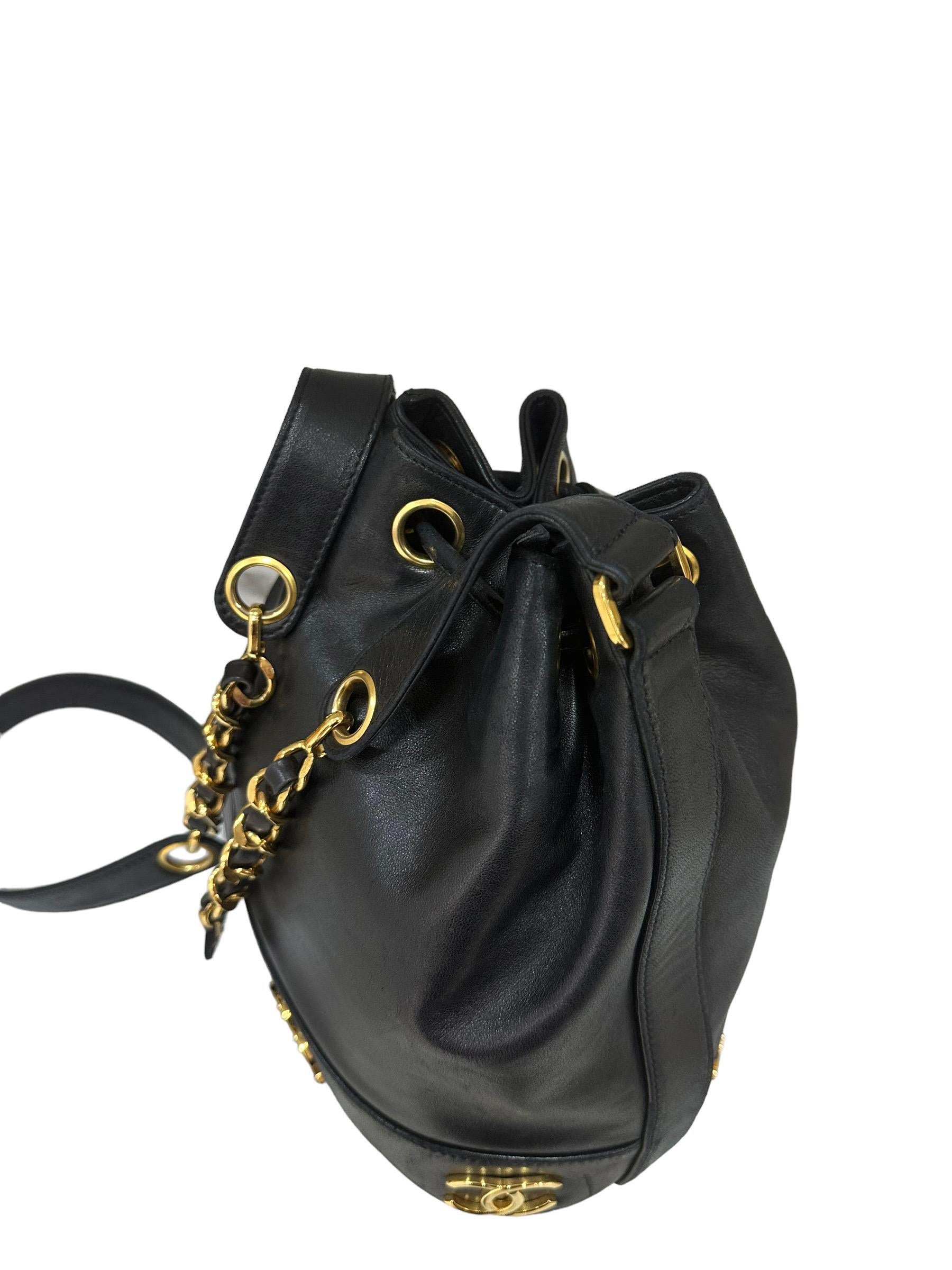 1990 Chanel Bucket Vintage Shoulder Bag For Sale at 1stDibs